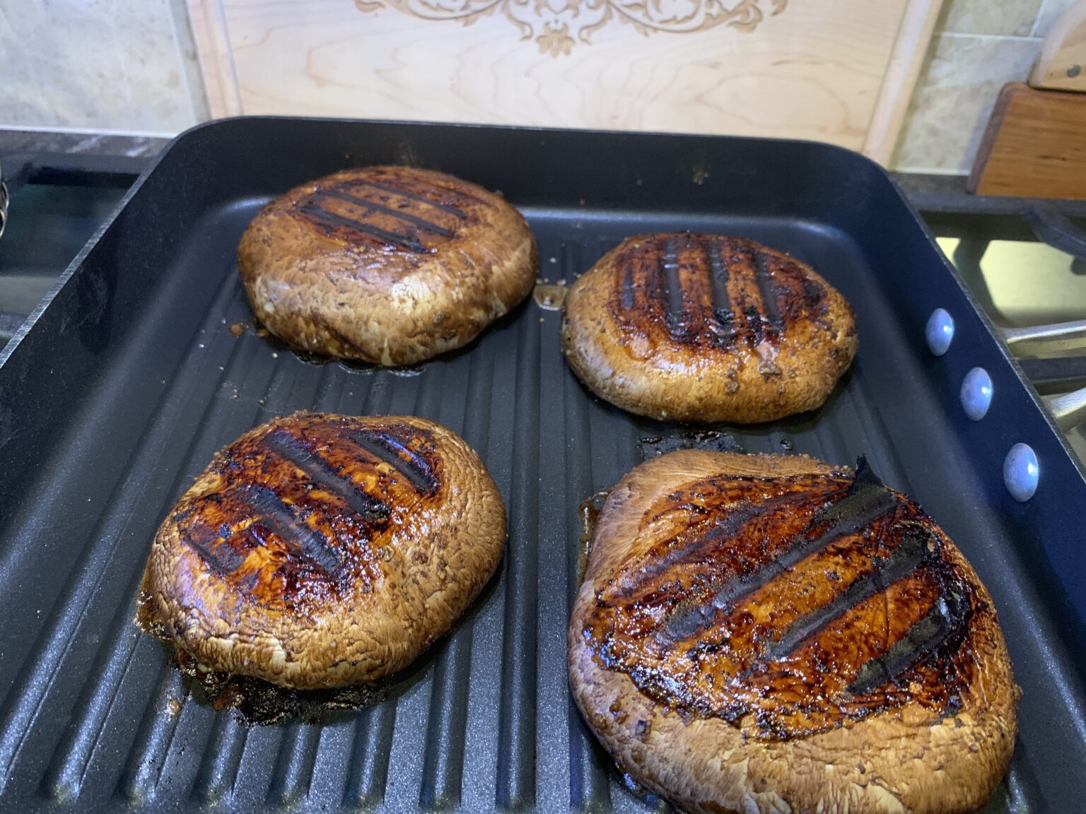 Smoked Hickory Balsamic Grilled Portobello Mushrooms - Nutmeg Notebook