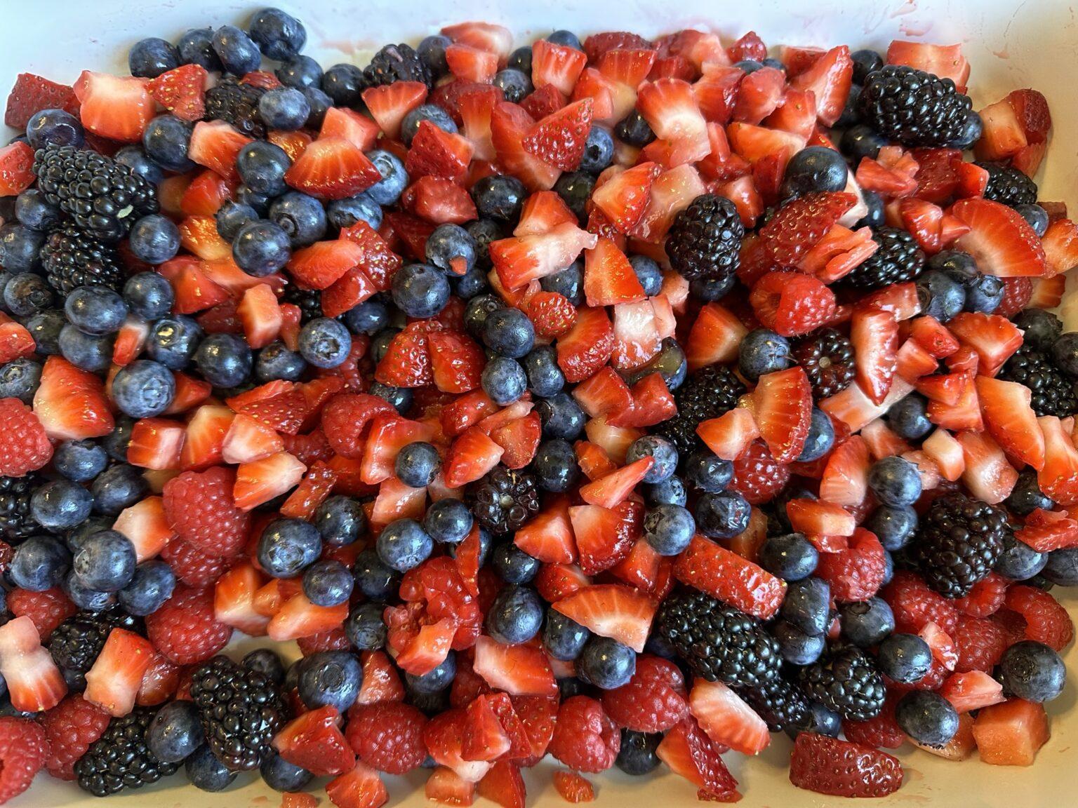 Raw Berry Crisp - Nutmeg Notebook