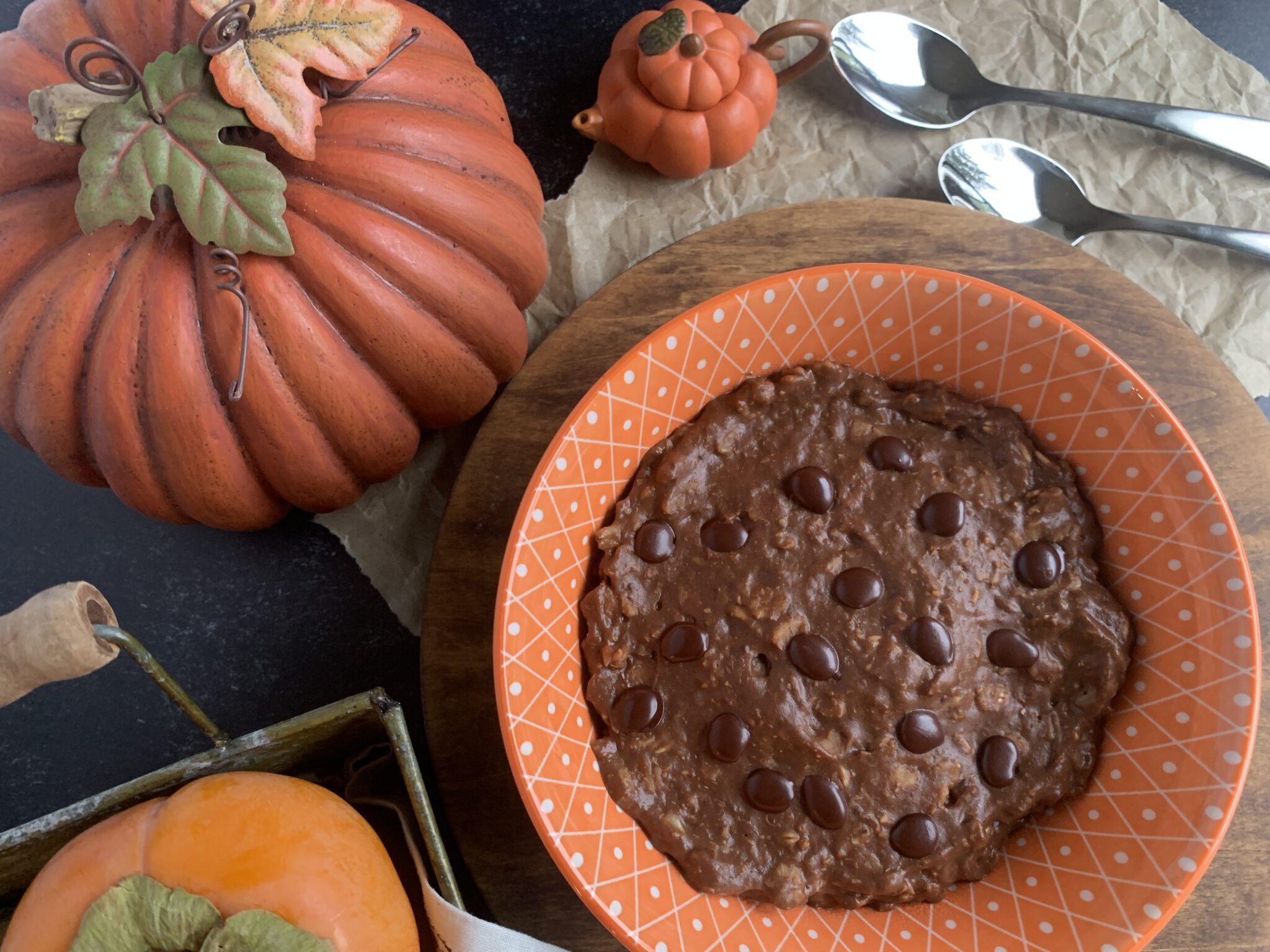 Chocolate Pumpkin Oatmeal - Nutmeg Notebook
